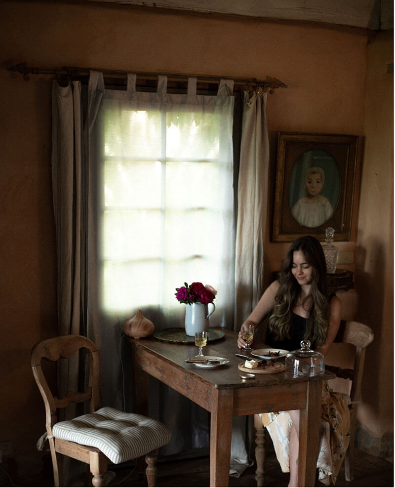 Cleo Samantha, a watercolor artist - Arches papers